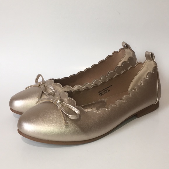 Boston Design Studio | Shoes | Gold Flats 8 | Poshmark
